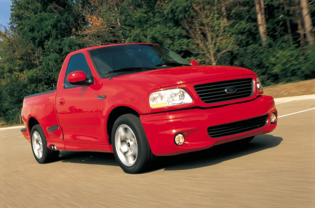 Throwback Thursday: Ford F-150 SVT Lightning - DriverSociety.com