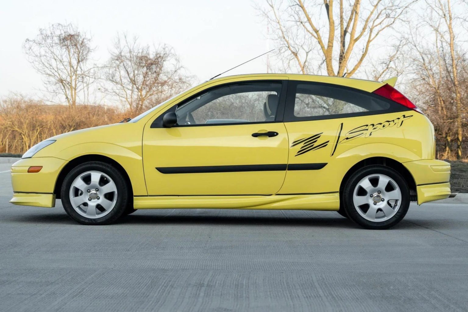 There is a 2001 Ford Focus ZX3 for sale - DriverSociety.com