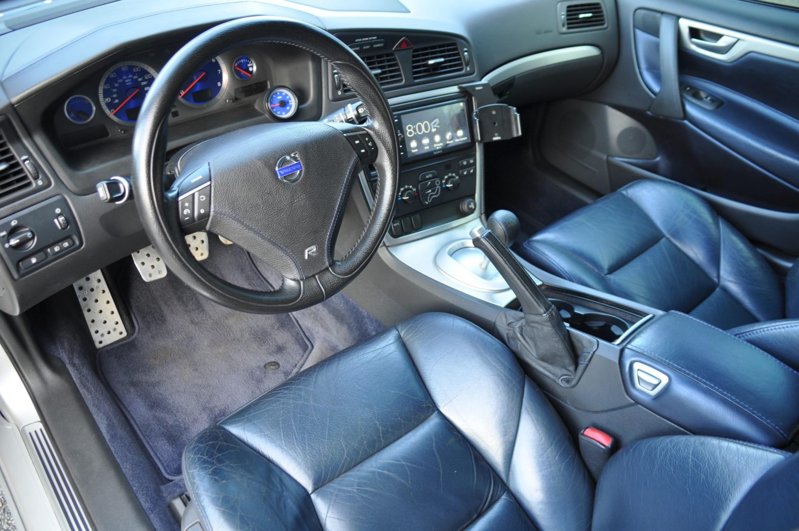 The second generation Volvo V70R is a classic - DriverSociety.com