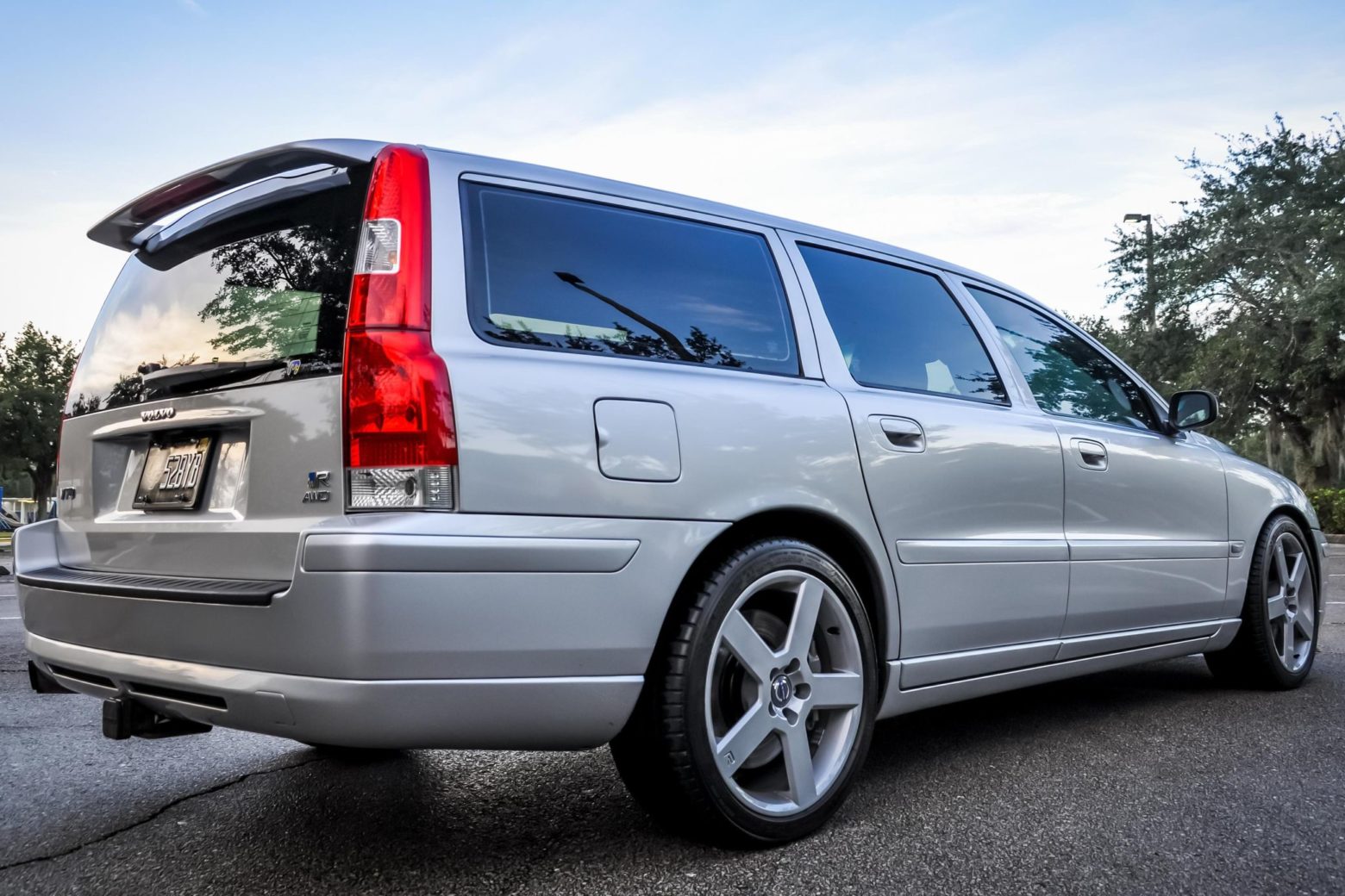 The second generation Volvo V70R is a classic - DriverSociety.com